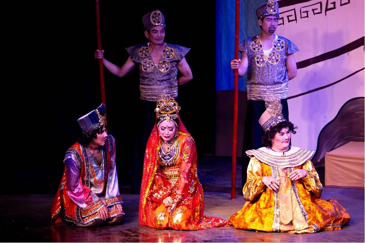 Nhà Hát Kịch IDECAF: Một Ngày Làm VUA | Ticketbox
