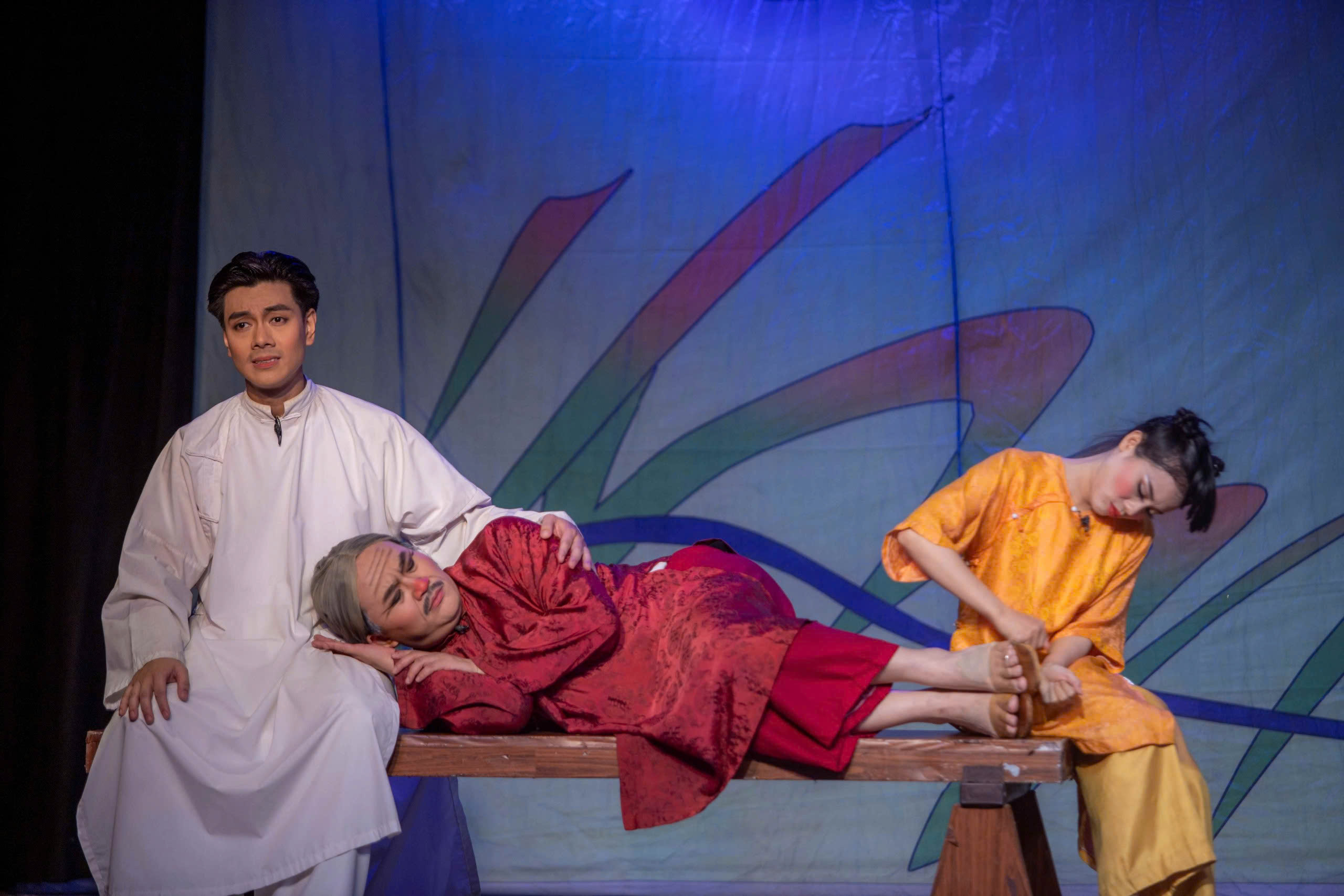 Nhà Hát Kịch IDECAF: THUỐC ĐẮNG GIÃ TẬT | Ticketbox